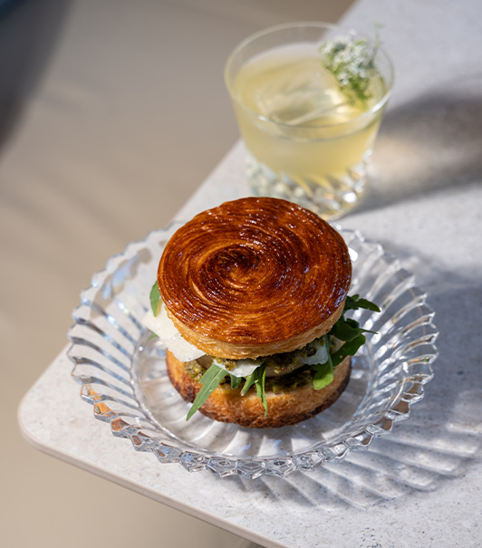 Bar à cocktails et restaurant | Midi-Minuit | Ducasse Baccarat Paris 16ème